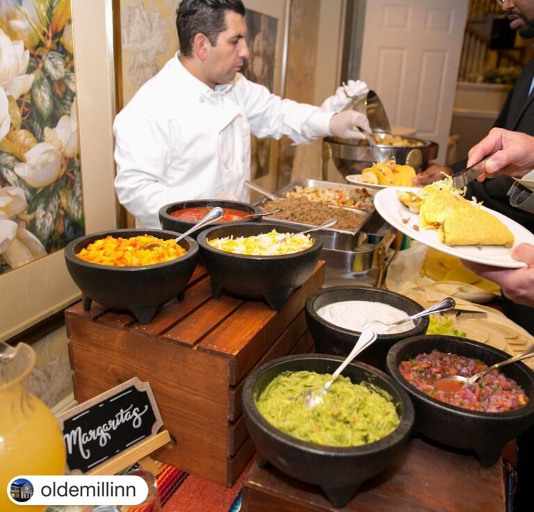 17 Creative Wedding Food Station Ideas