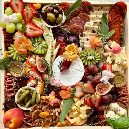 Beautiful Summer Charcuterie Board Ideas