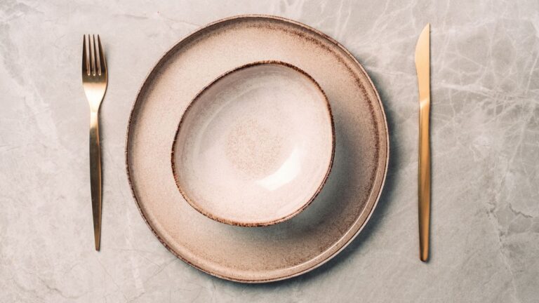 7 Types of Plates that Are Oven Safe