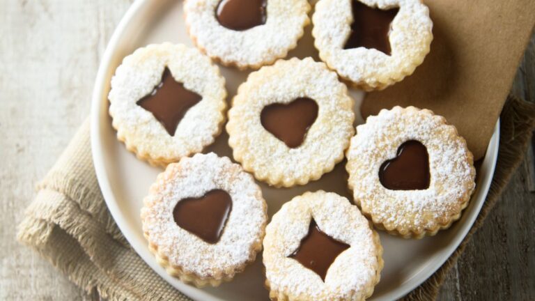 25 Awesome Desserts That Start With L [With Pictures]