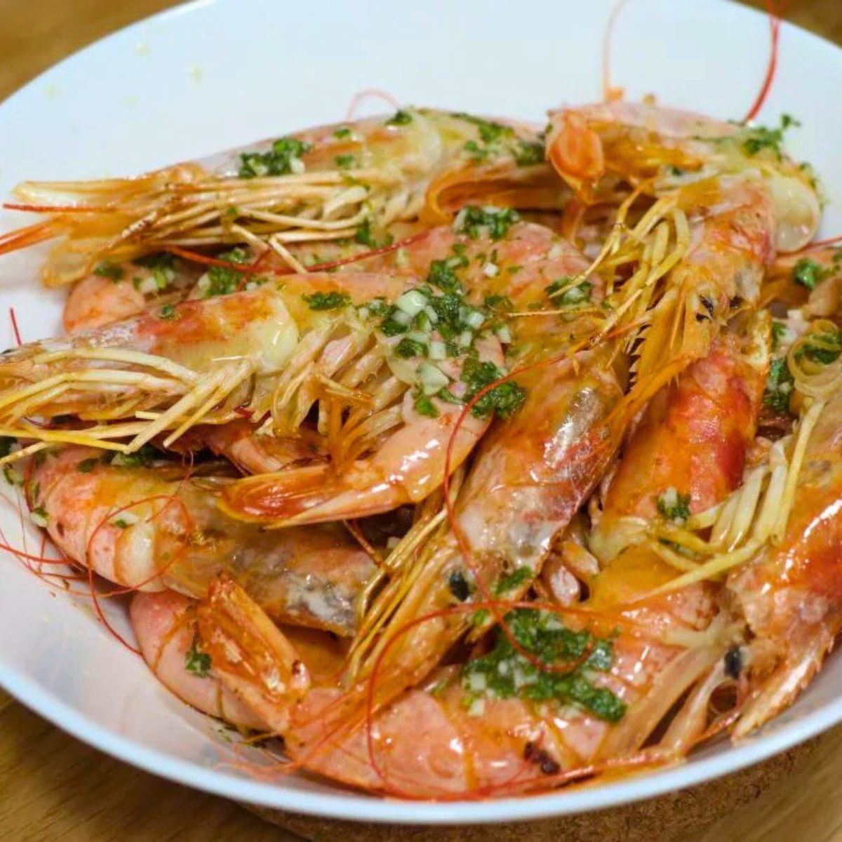 Shell-on Grilled Shrimp with Chimichurri Sauce [Easy Recipe]